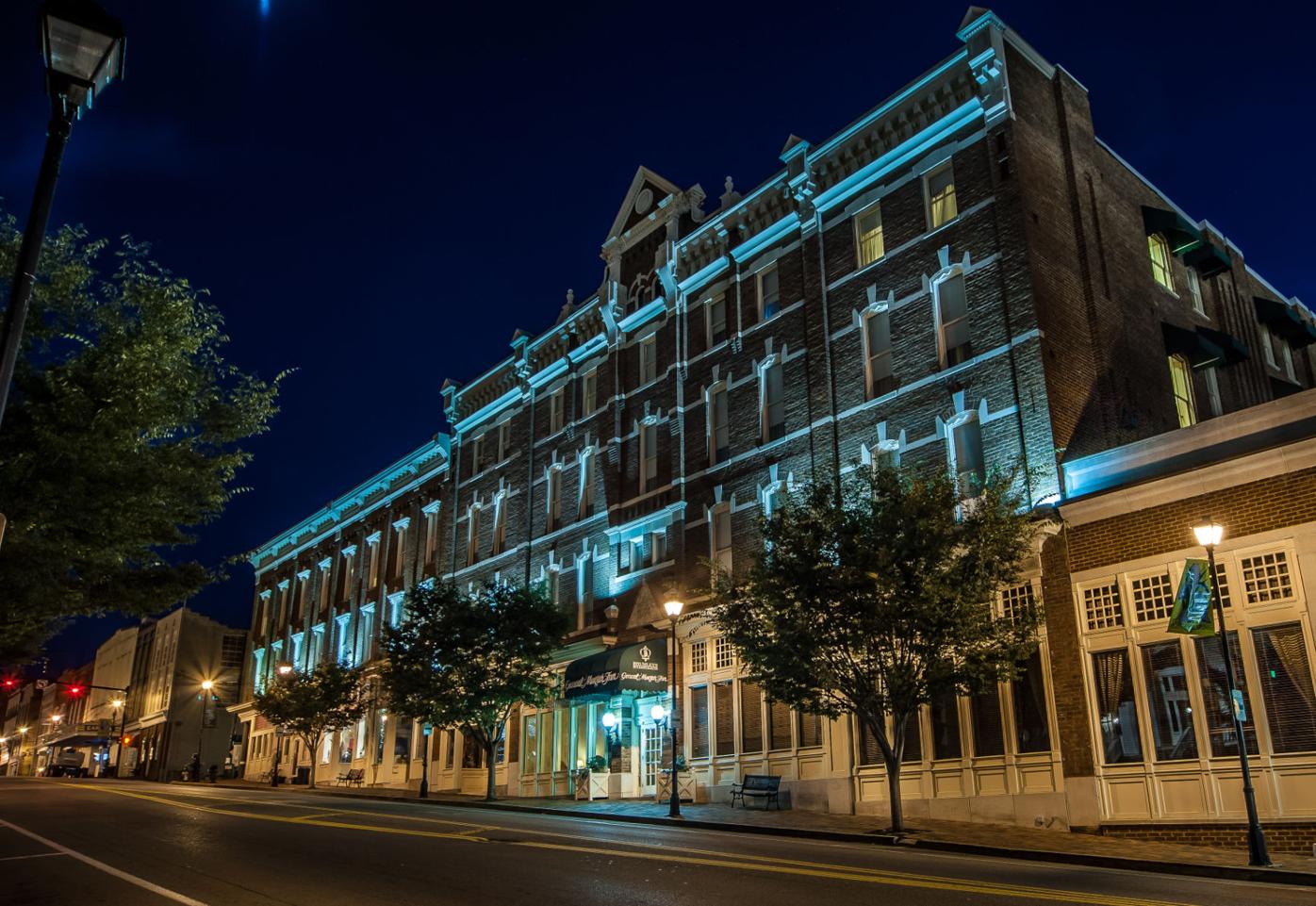 Downtown Landmarks at Night | | greenevillesun.com