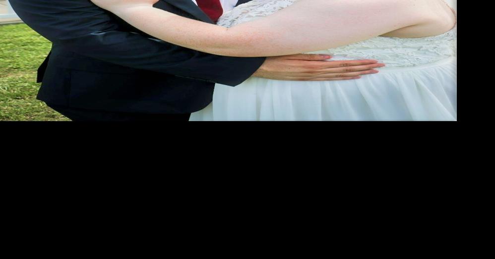 Tracy Lynn Painter Weds Lucas Andrew Tipton | Lifestyles Weddings ...