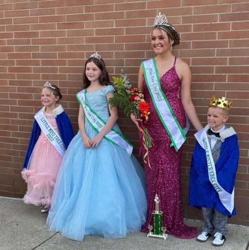 FALL FESTIVAL PREP UNDERWAY | Local News | greensburgdailynews.com