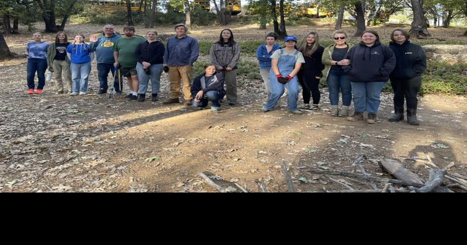 Students spruce up Georgetown Nature Area | Prospecting | gtgazette.com