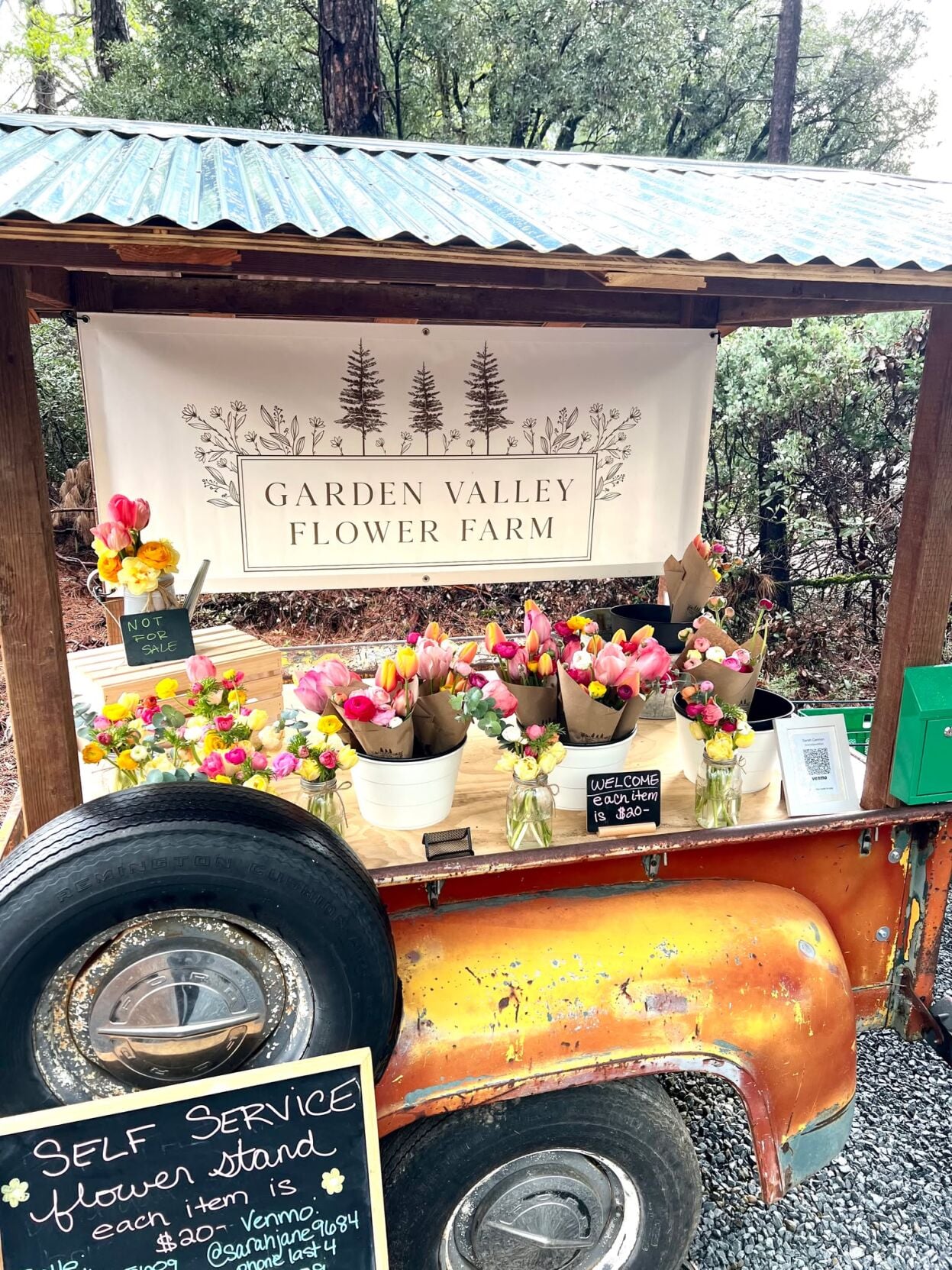Bouquets at the Farm | Prospecting | gtgazette.com