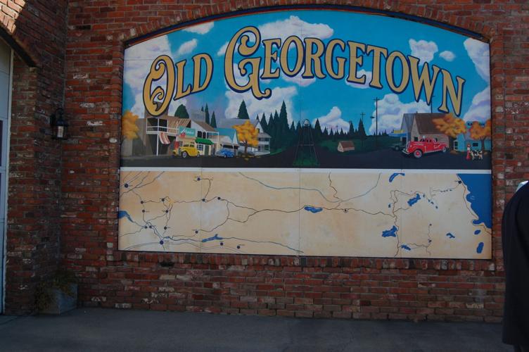Old Georgetown mural restoration continues | Prospecting | gtgazette.com