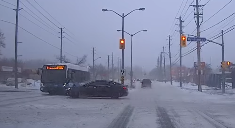 Guelph police wrapping up investigation of Tesla/Guelph bus crash ...