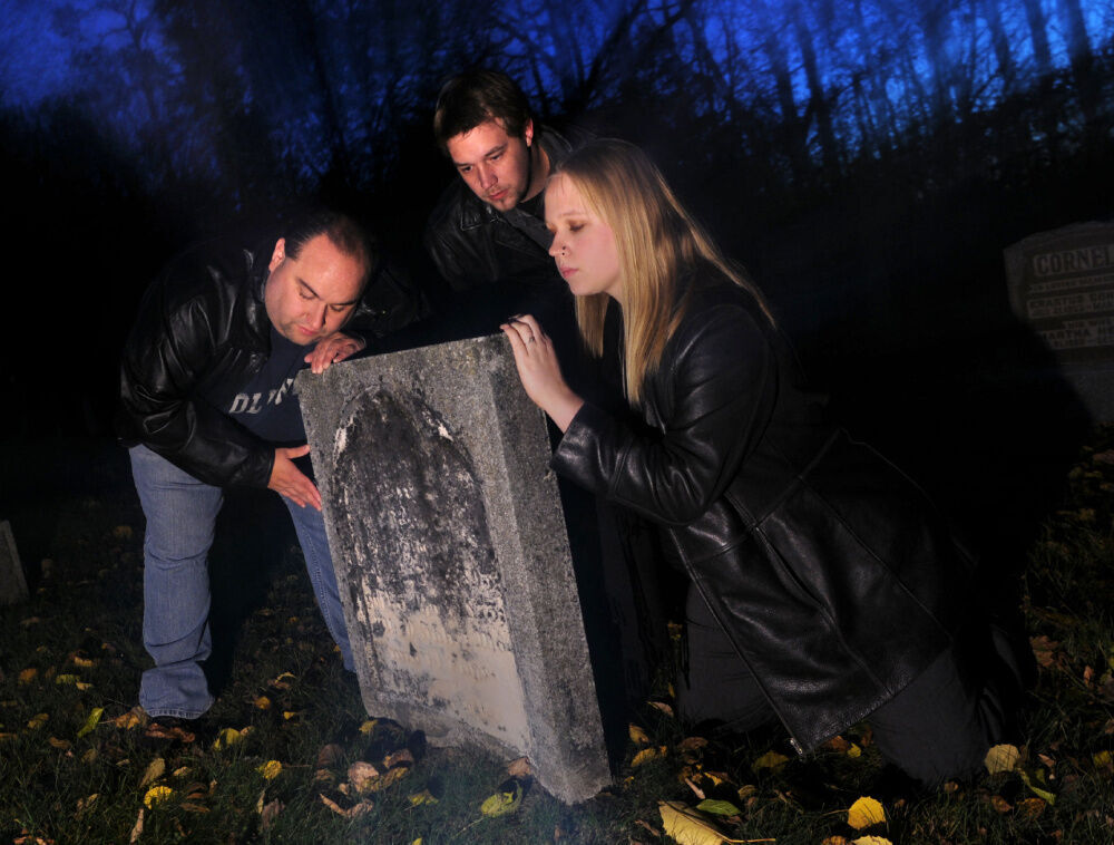 Amateur ghost hunters probe the unexplained