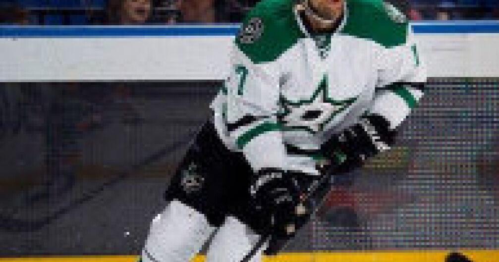 Peverley retires as player to join Stars in player development