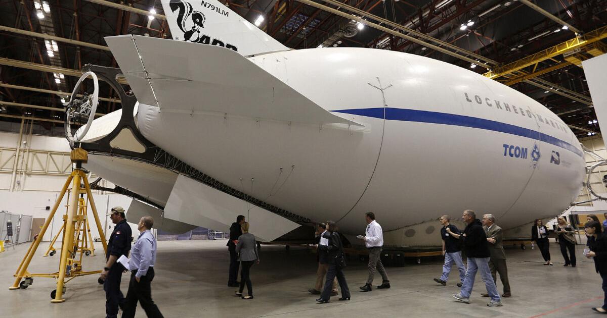 Blimp-like Hybrid Airship takes flight for Lockheed