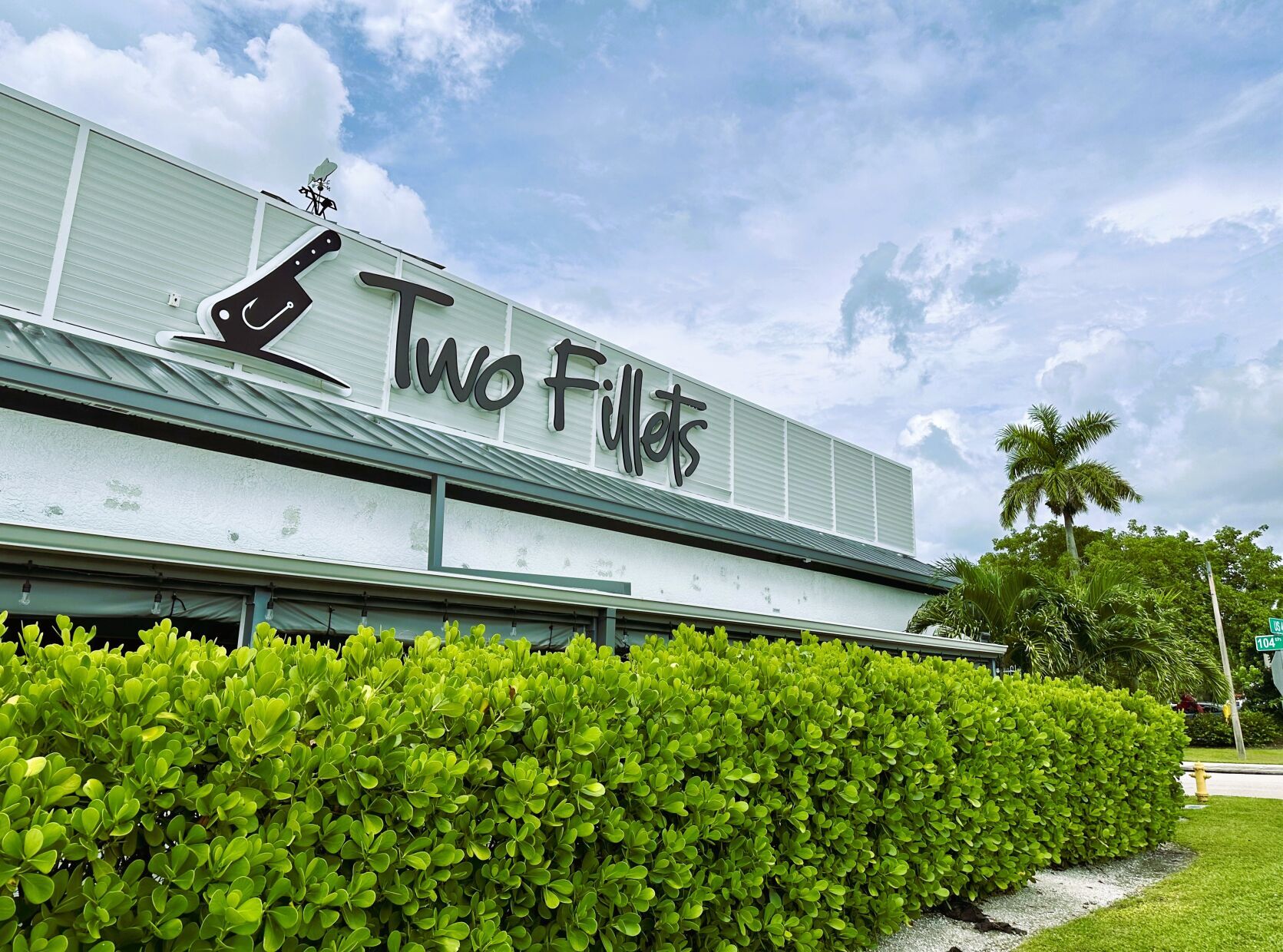 New Mexican Caiman Cantina: Replacing Two Fillets in Naples ...