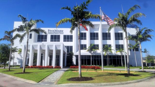 Fort Myers-based FineMark Bank agrees to merge with Commerce Bank ...