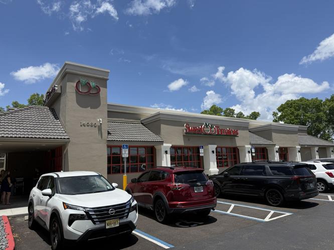 Fort Myers welcomes back Sweet Tomatoes salad bar | News ...