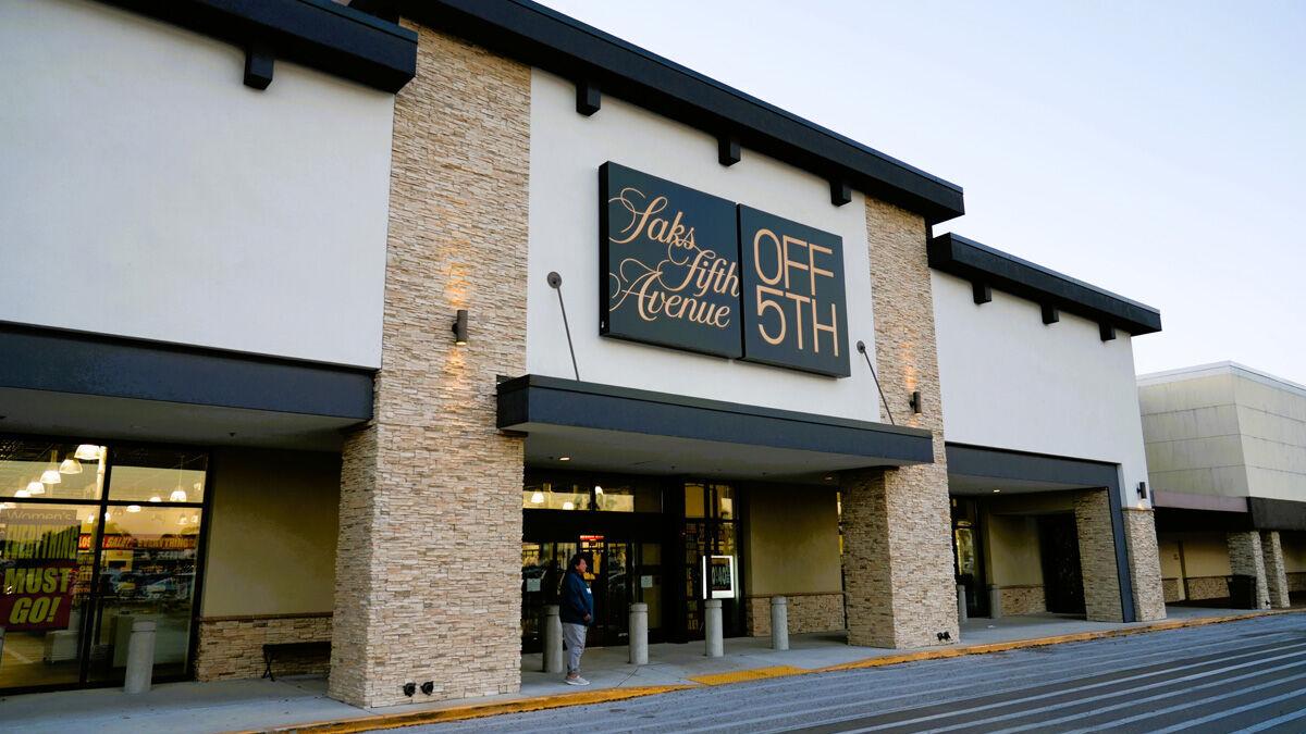 Saks Off 5th closing Naples location amid bankruptcy | Retail ...