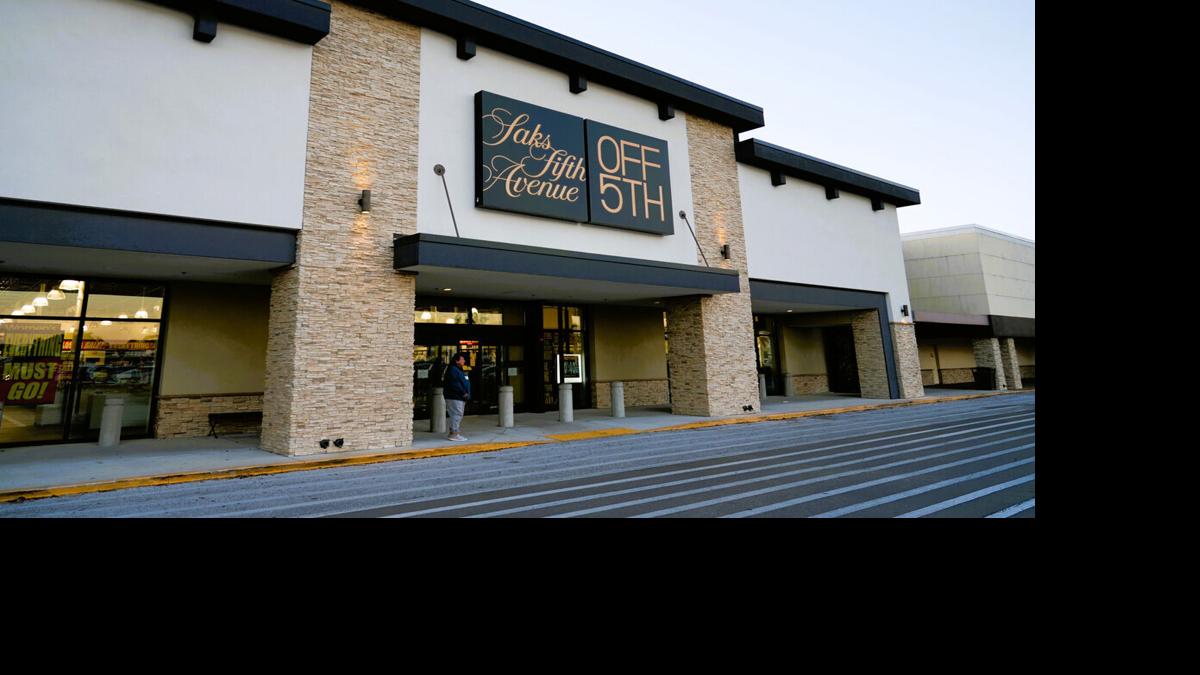 Saks Off 5th closing Naples location amid bankruptcy | Retail ...