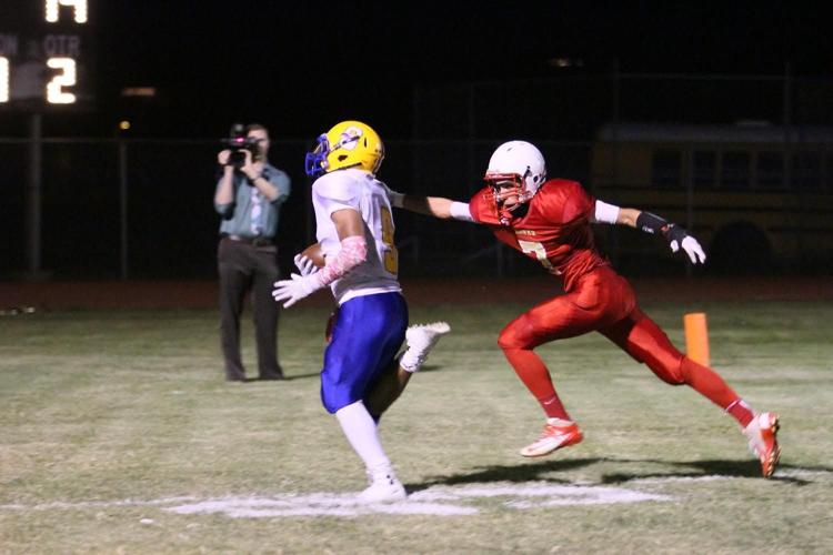 Still perfect: Mustangs hold off pesky Rio Rico team, wins 34-26 ...
