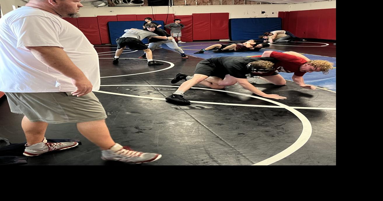 Cross-town rivalry: Best wrestlers in the state are right here | Local ...