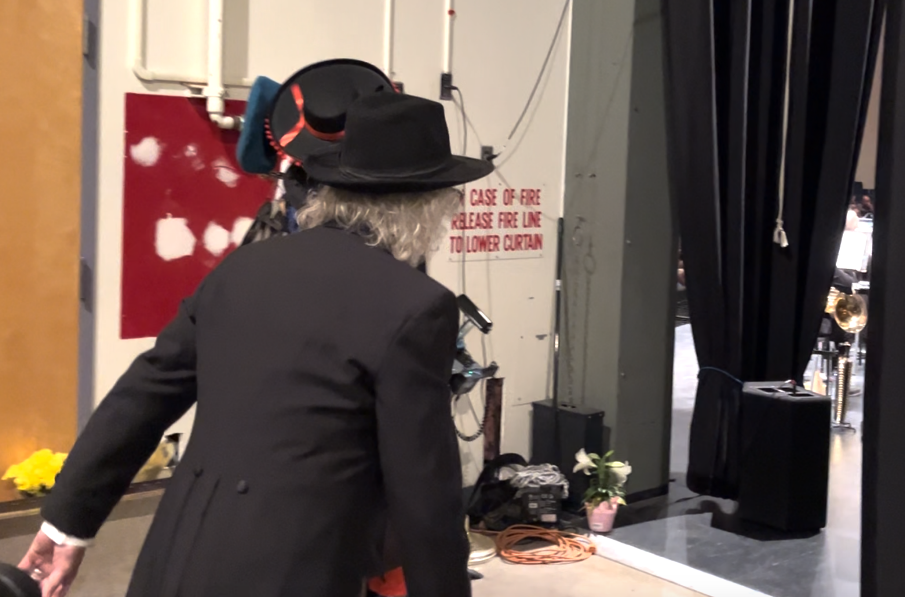 VIDEO: One more show: "Chapeaux!" honors conductor John Snavely | Local ...