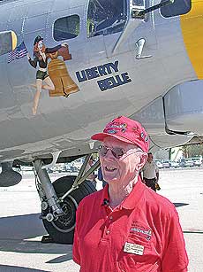 Green Valley veteran takes to the skies in B-17 aircraft | Local News ...