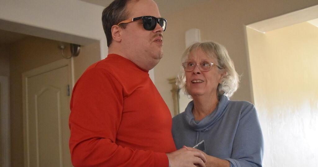 A strong voice: Blind, disabled singer records album | Local News ...