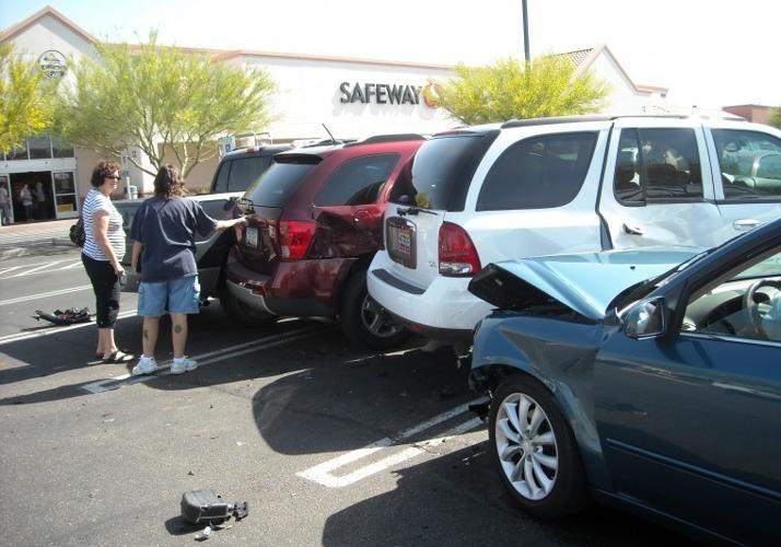 UPDATED: 8-vehicle accident at Safeway parking lot | Sahuarita Sun ...