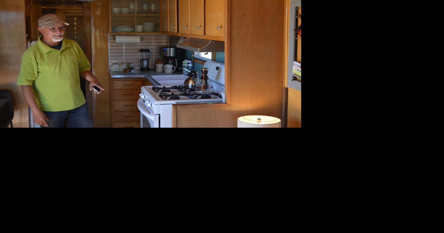 Arivaca rises up to defend businesses under fire | Local News Stories ...