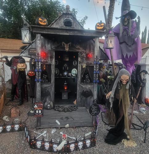 Sahuarita man goes big for Halloween, brings back Christmas | Get Out ...