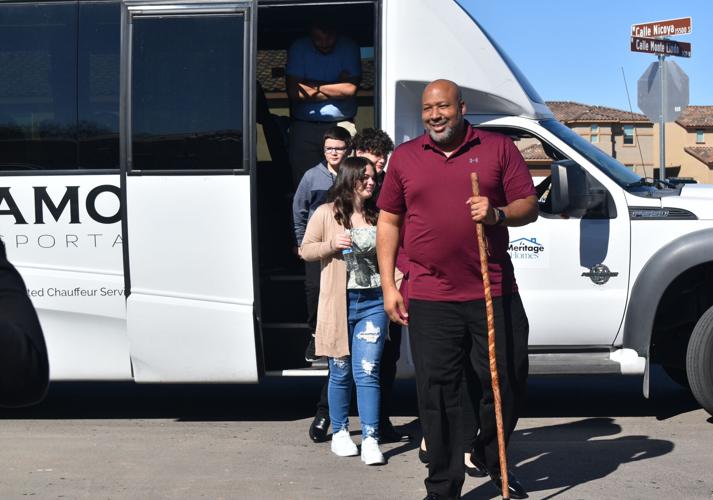 Welcome home: Veteran, family get new home in Sahuarita | Local News ...