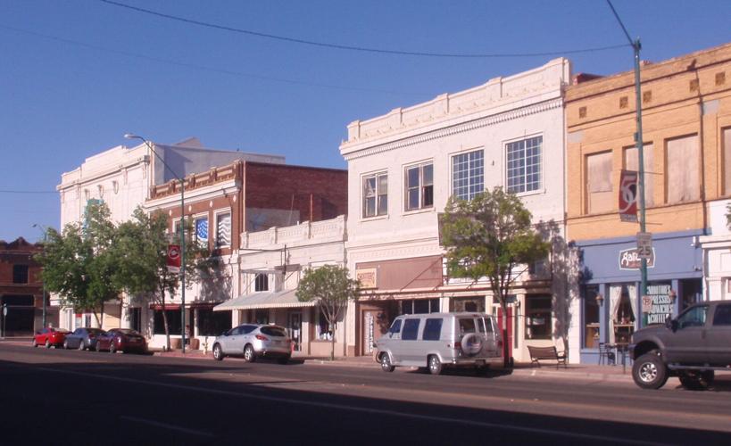 Travels With Two Sisters: Surprising Douglas: Artsy cars, parks ...