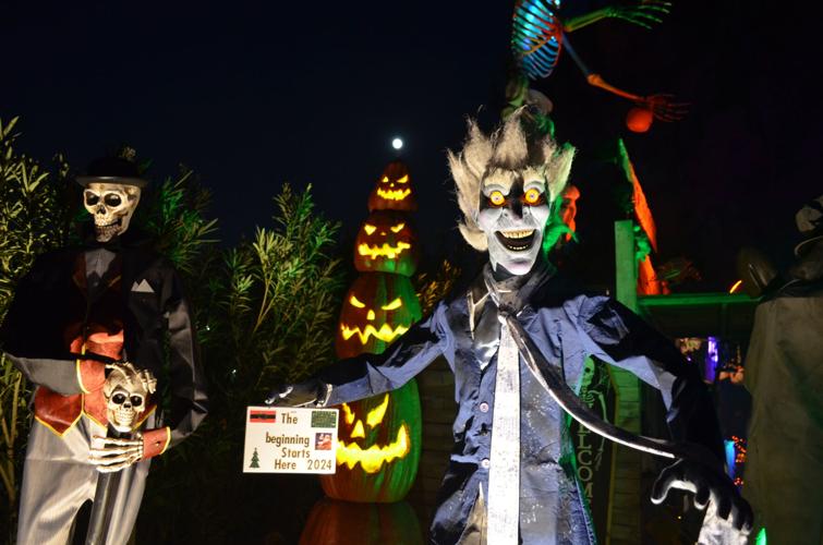 It's scary big: Sahuarita man goes all out for Halloween | Local News ...