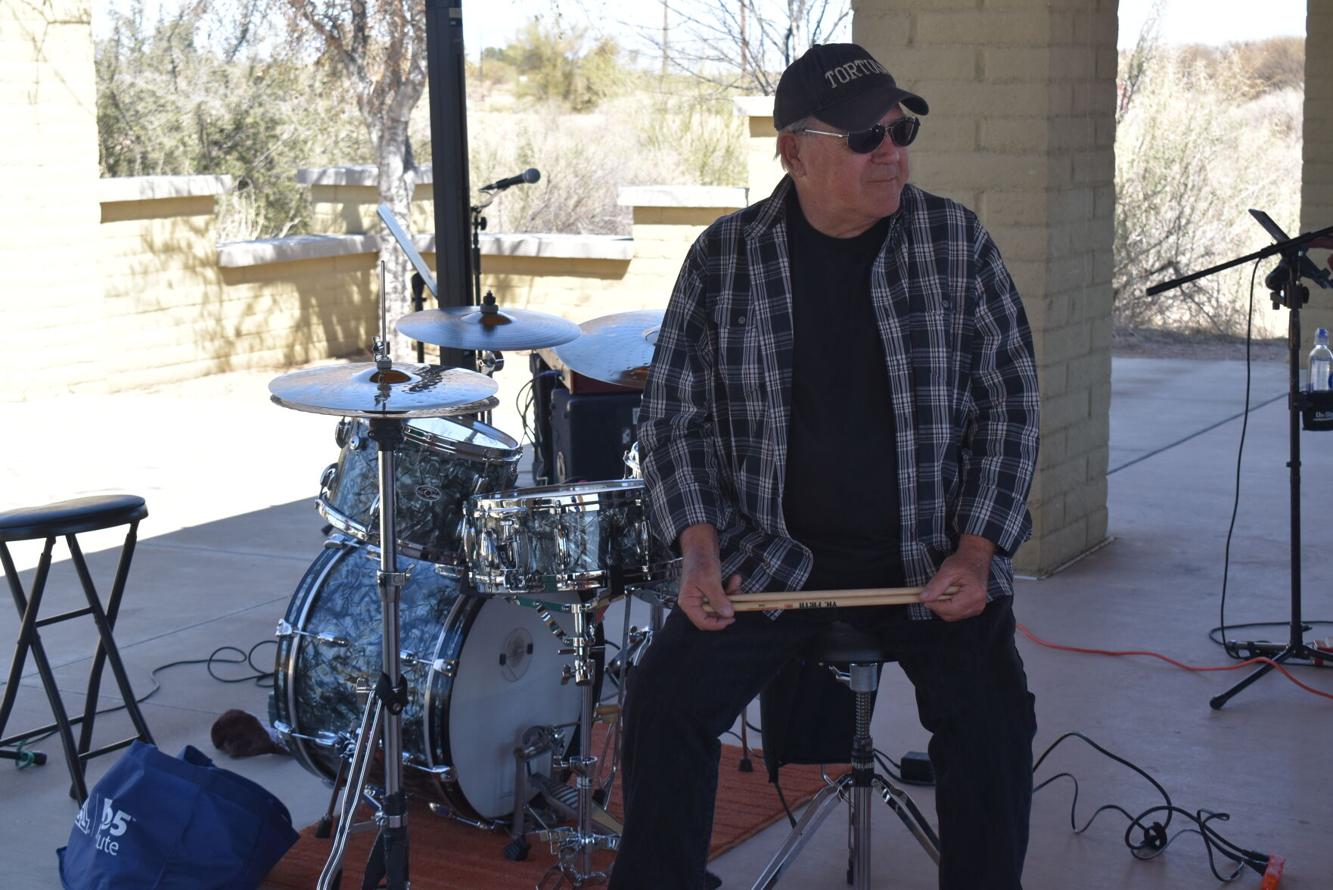 Don't stop the music! Silver City Jam Band goes 'garage,' draws fans ...
