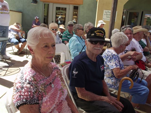 Sending nine more: GV, Sahuarita WWII vets headed out on Honor Flight ...