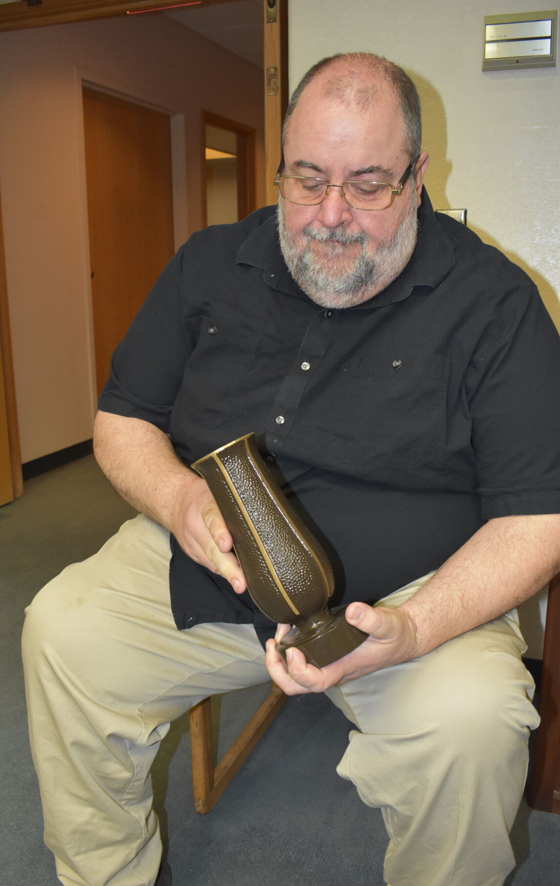 Additional vases stolen from cemetery, reward now offered | Local News ...