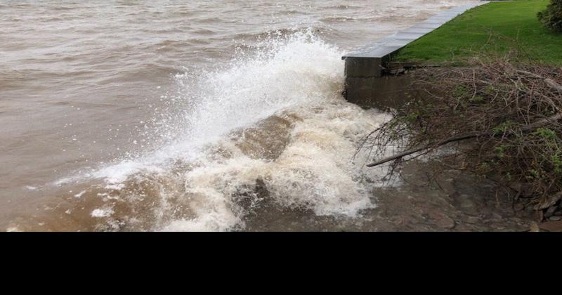 HAWLEY TOURS LAKE ONTARIO SHORELINE AMID IMMINENT FLOODING, PENS LETTER ...