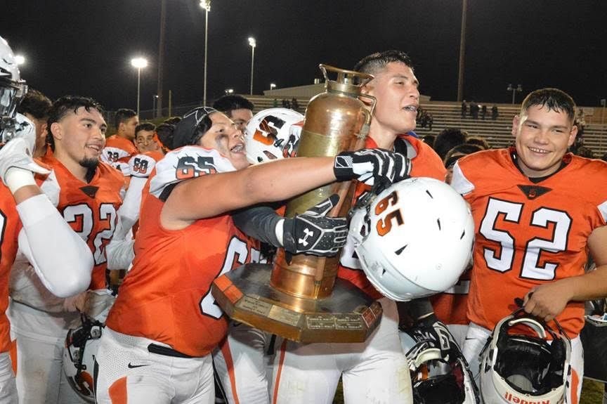 Football: Selma douses Kingsburg hopes | Sports | hanfordsentinel.com