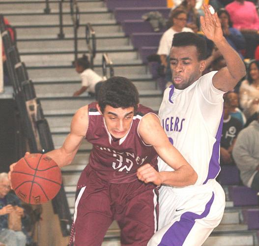 Lemoore vs Mt. Whtiney Boys Basketball | Gallery | hanfordsentinel.com