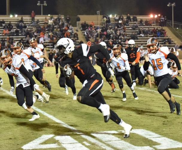 Bears dominate Wasco in playoffs | Local News | Selma / Kingsburg ...