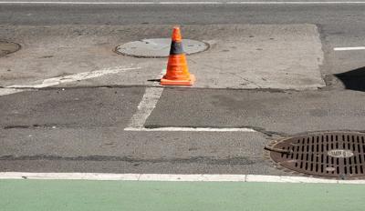 Woman who fell into uncovered manhole in Midtown Manhattan died of ...