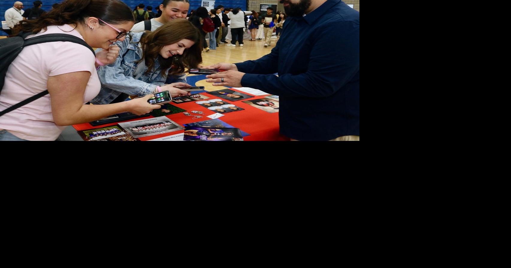 Hanford West High School hosts career day featuring new technologies ...