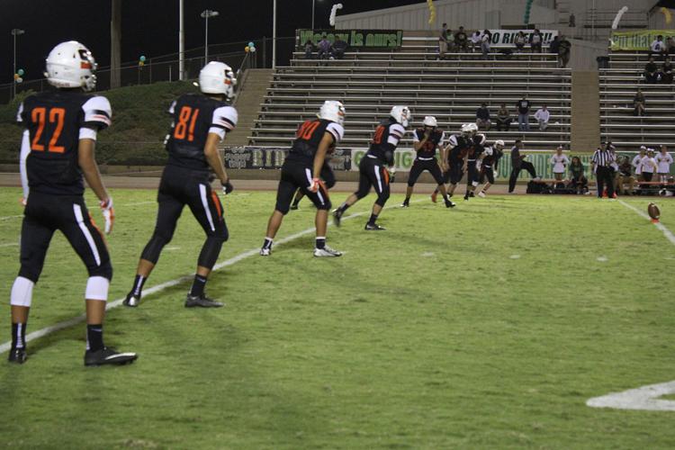 Selma football team ‘playing as brothers’ brings home a win | Local ...