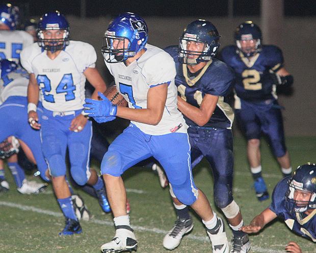 Laton vs Avenal Football | Gallery | hanfordsentinel.com