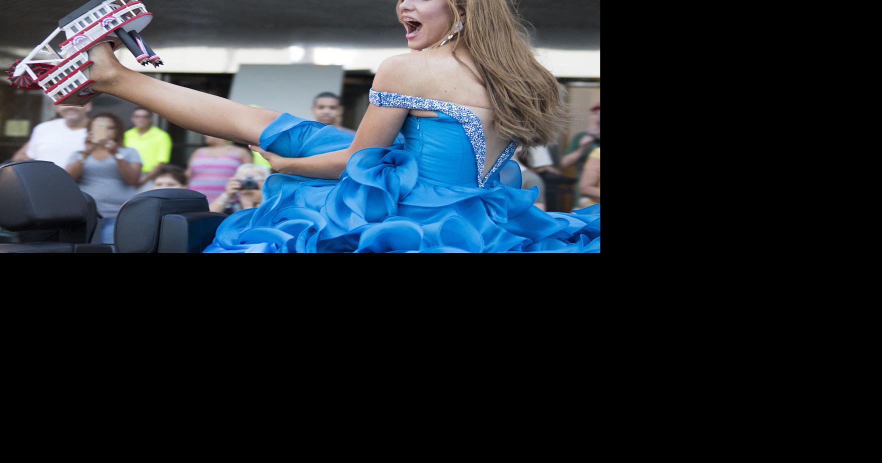 Photos: Scenes from the Miss America shoe parade on the Atlantic City ...