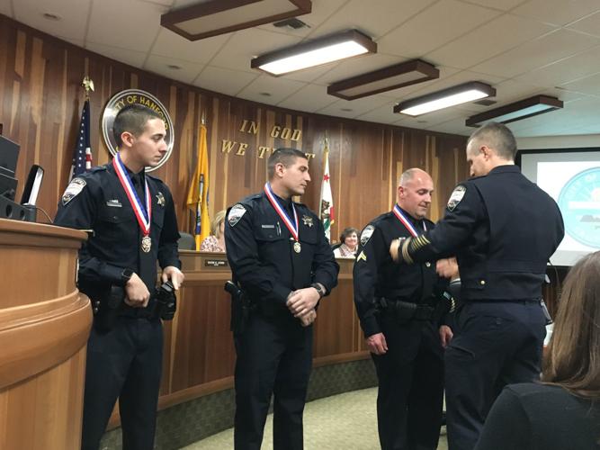 Hanford Police officers recognized at Council meeting | Local News ...