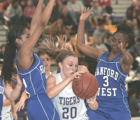 Hanford West vs Lemoore girls basketball | Gallery | hanfordsentinel.com