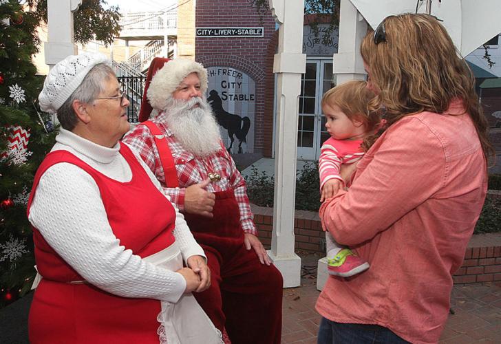 Lemoore Holiday Stroll | Gallery | hanfordsentinel.com
