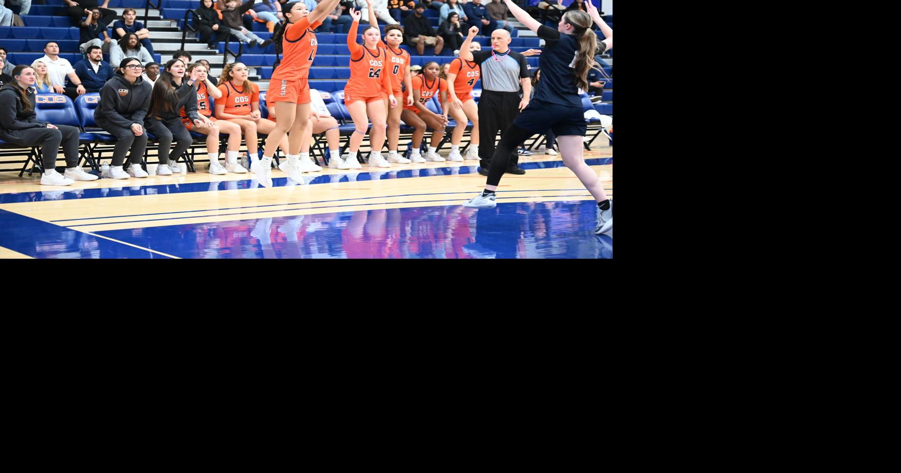 Giants keep CVC women's basketball title hopes alive with win over ...