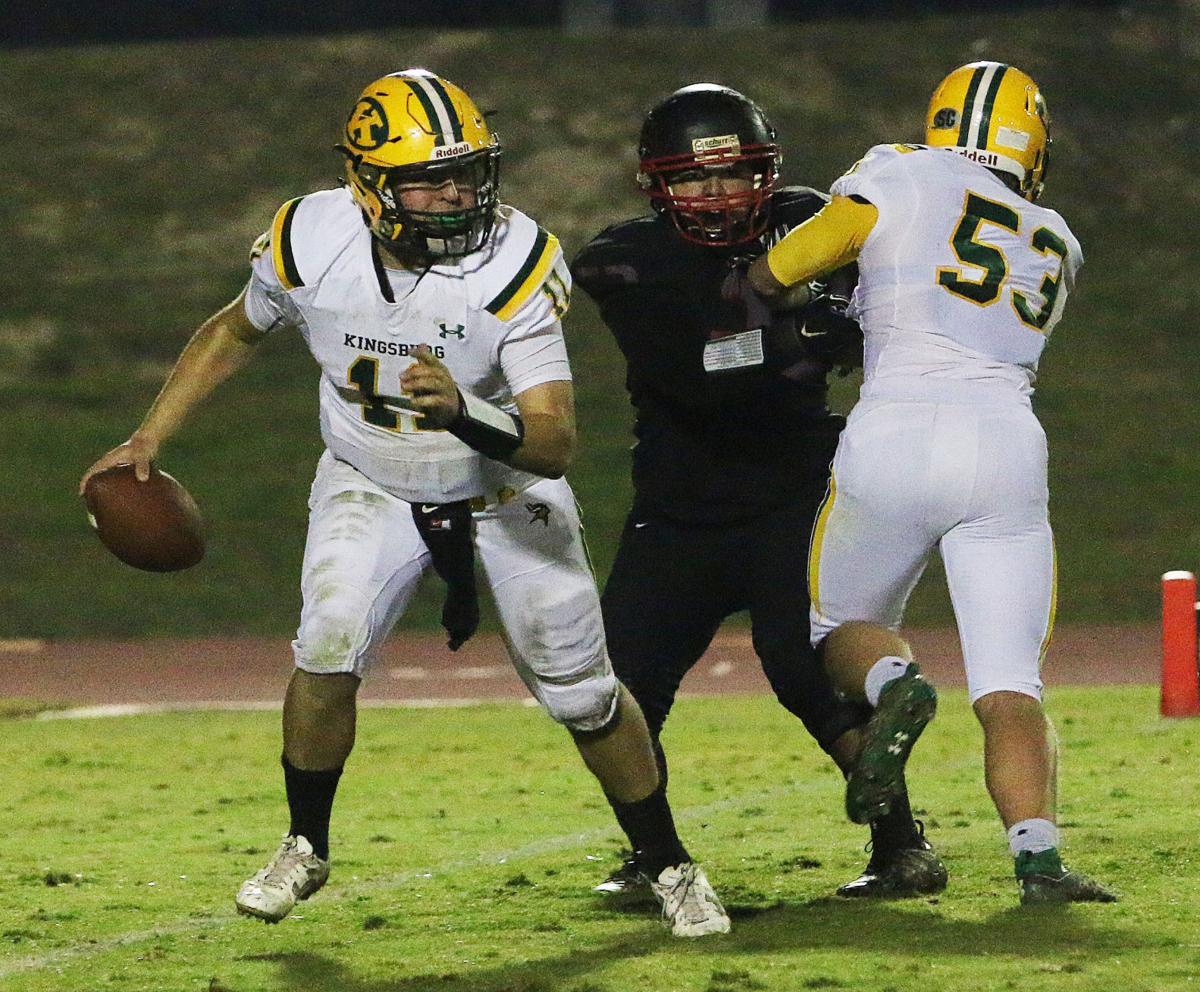 Hanford Kingsburg football playoff game | Gallery | hanfordsentinel.com