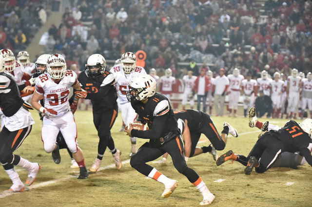 Bears claim Valley football title | Local News | Selma / Kingsburg ...
