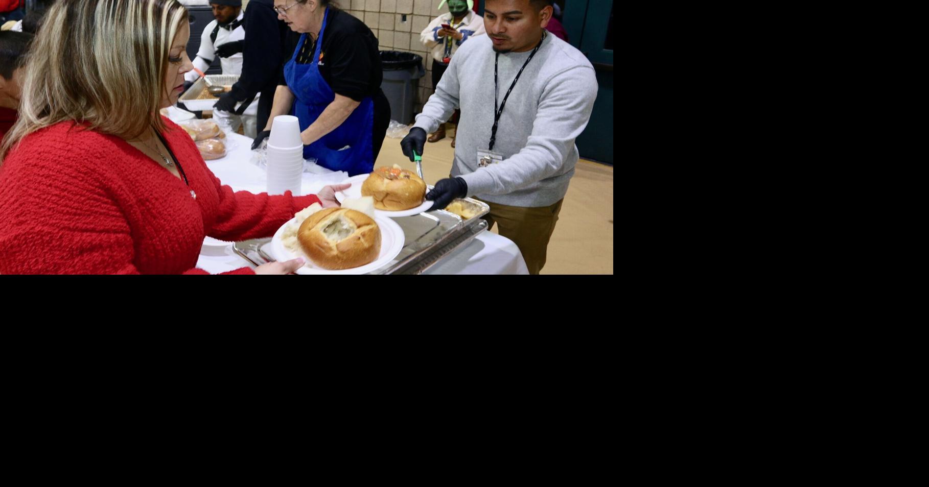 Santa Rosa Rancheria residents enjoy movie-themed Christmas parade ...
