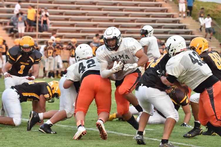 Bears get back to business | Local News | Selma / Kingsburg ...