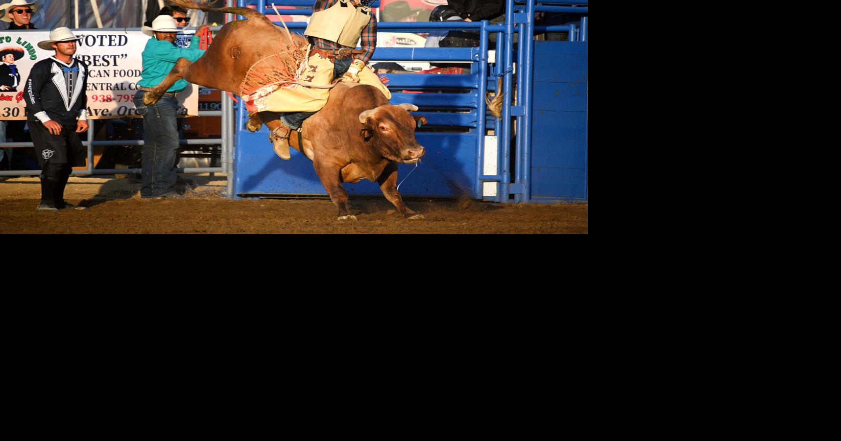 Wacey Schalla rides to victory on opening night of Santa Maria Elks ...