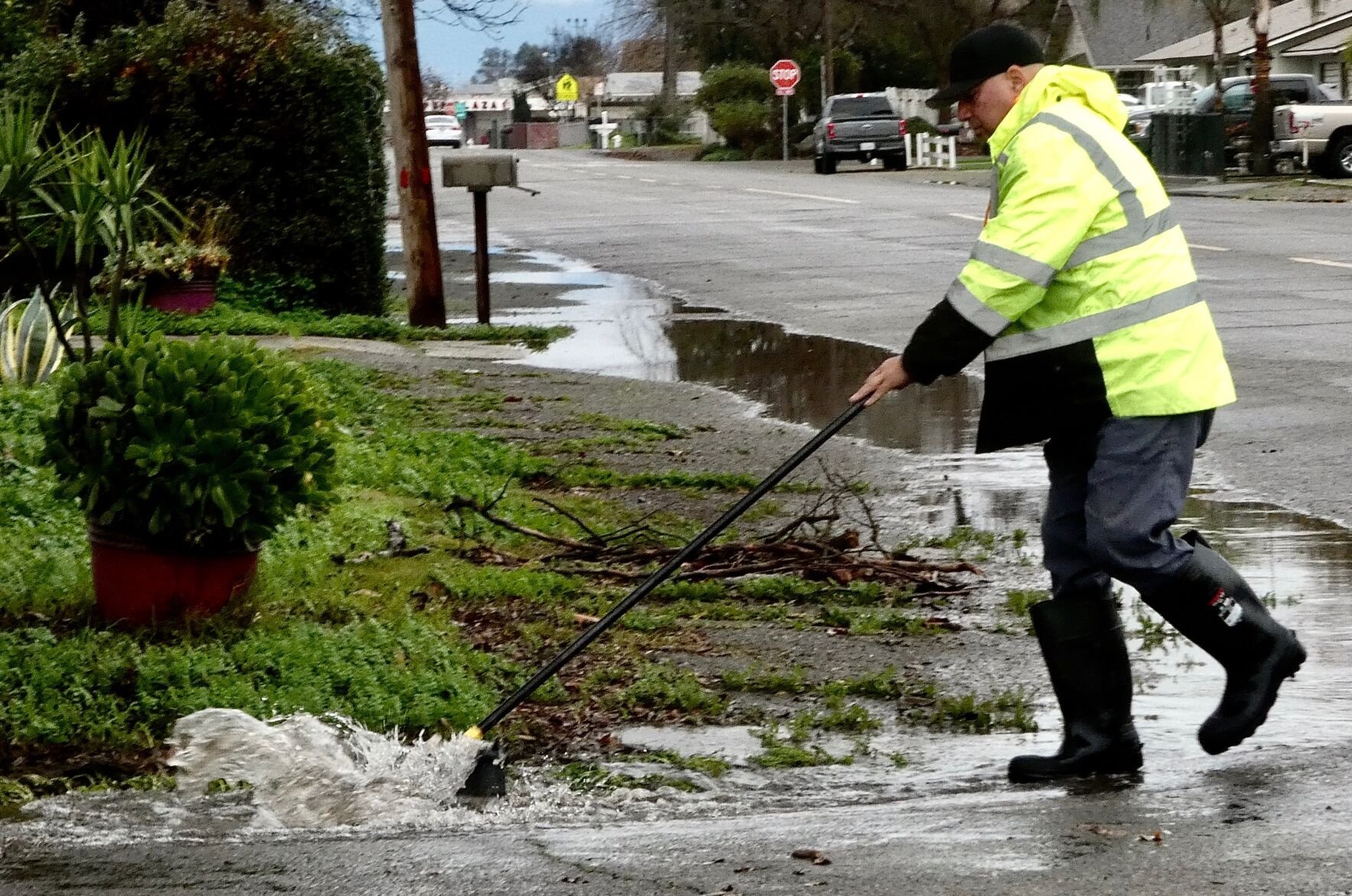 New Year greeted with storms, flooded streets | Local News | Selma ...