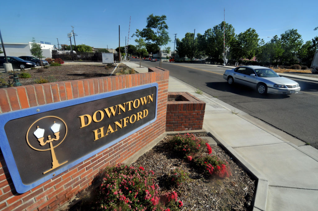 All eyes on downtown | Local | hanfordsentinel.com