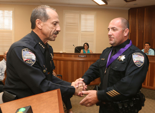 Hanford police receive medals | Gallery | hanfordsentinel.com